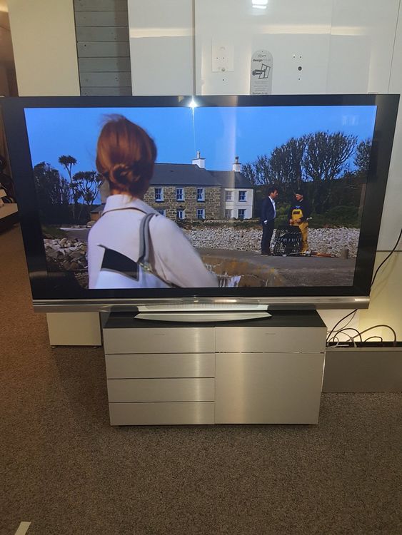 BeoVision 12-65 (65") mit Originalmöbel | Kaufen auf Ricardo