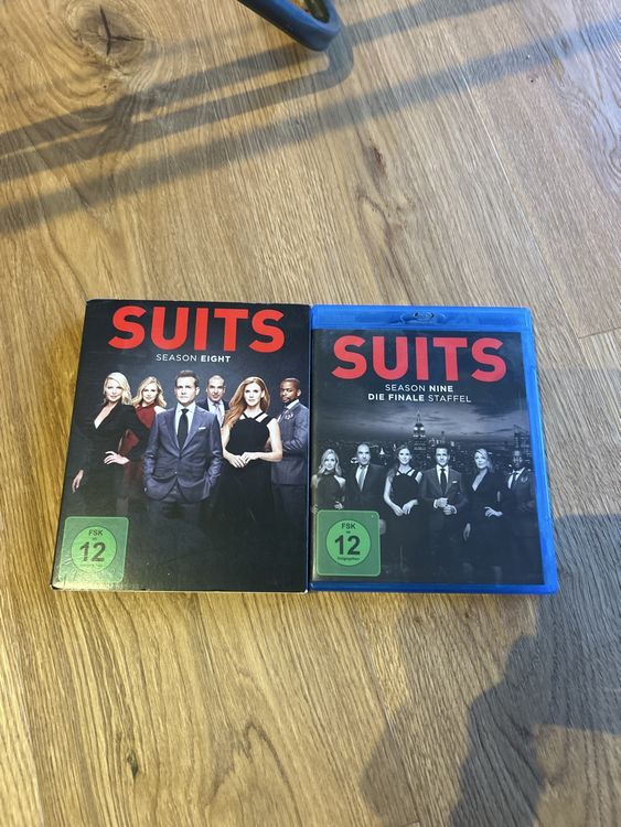 Suits 8. und 9. Staffel (Gebraucht) in Jens für CHF 2 – mit Lieferung ...