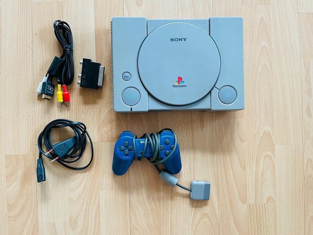 Sony Playstation 1 mit Chip inklusive 29 Spiele (Gebraucht) in ...