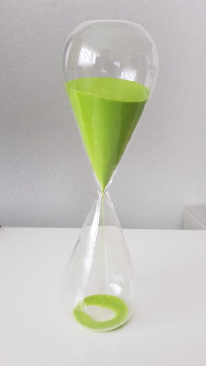 Sanduhr ca. 20cm hoch, grün (Gebraucht) in Dübendorf für CHF 15 – mit Lieferung auf Ricardo kaufen
