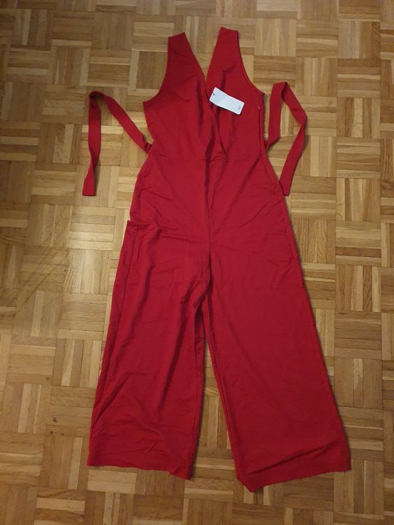 Neuer, roter Jumpsuit Mango (Neu und originalverpackt) in St. Gallen für CHF 39 – mit Lieferung ...