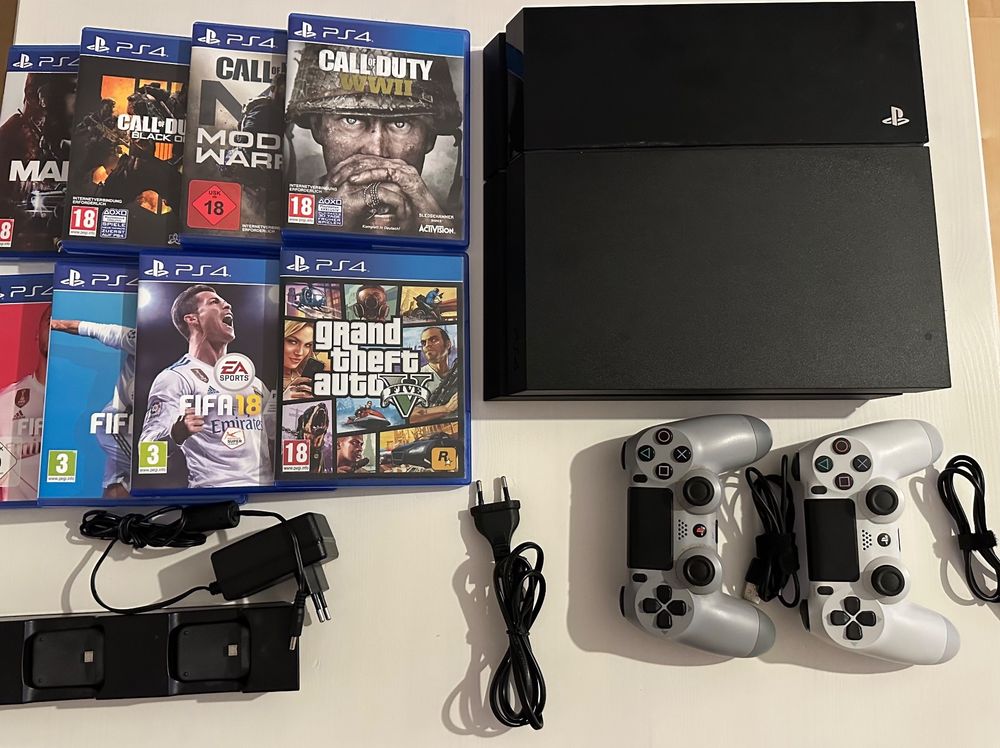 Playstation 4 inkl. Games + Controller | Kaufen auf Ricardo
