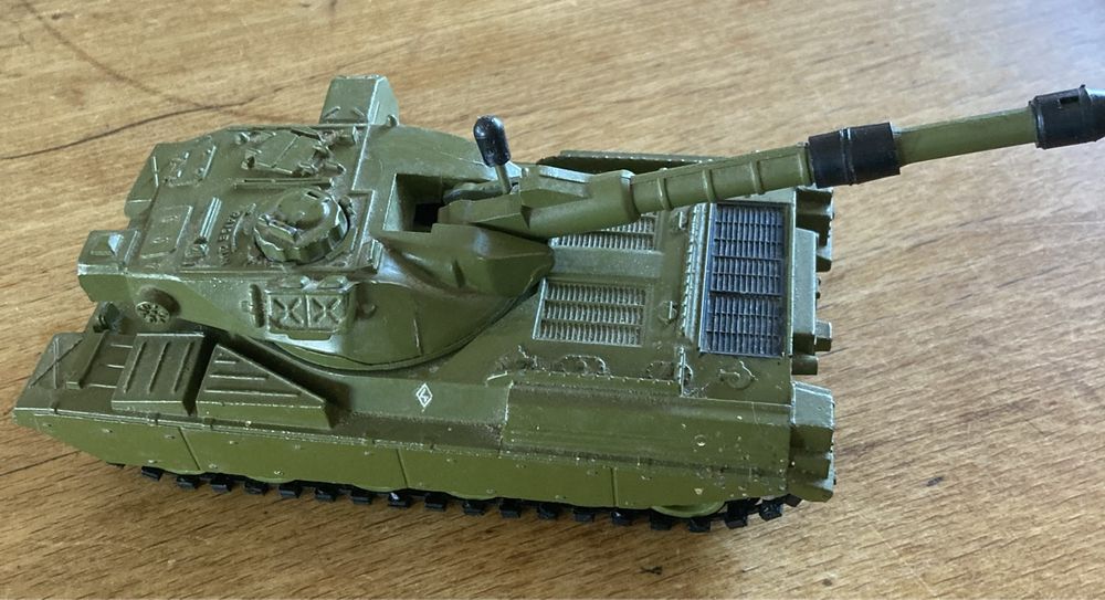 Panzer Chieftain Tank 155 mm von Dinky Toys | Kaufen auf Ricardo