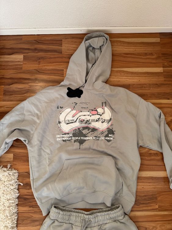 Lucid Club Tracksuit | Kaufen auf Ricardo