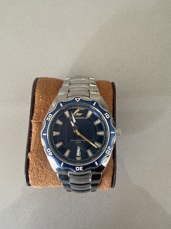 Chronotech Uhr (Defekt) in Effretikon für CHF 4 – mit Lieferung auf ...