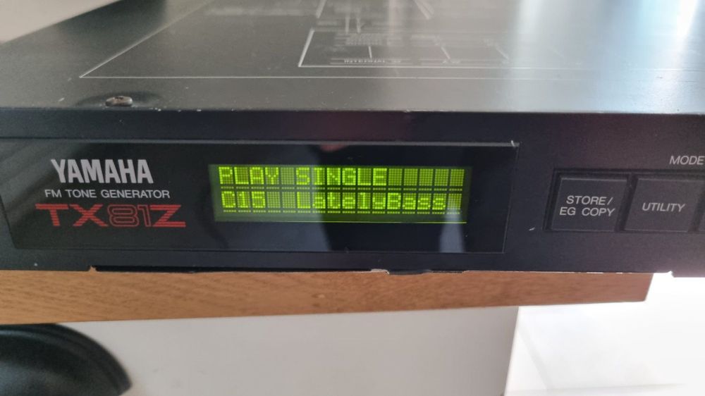 YAMAHA TX81Z FM-SYNTHESIZER AUS DEN 80ERN | Kaufen auf Ricardo