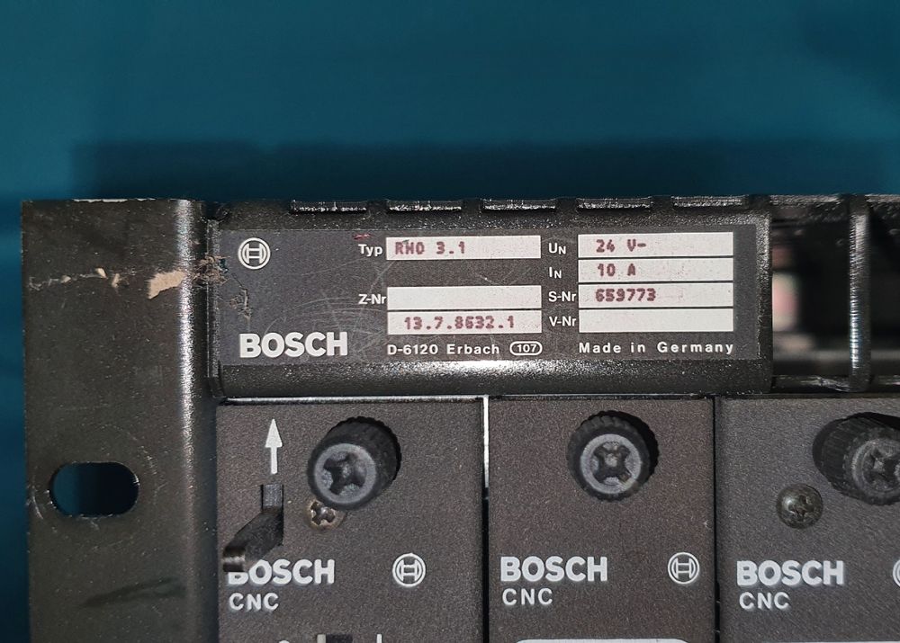 contrôleur cnc Rho 3.1 Bosch /Steuerung + câbles (Défectueux) à Chailly ...