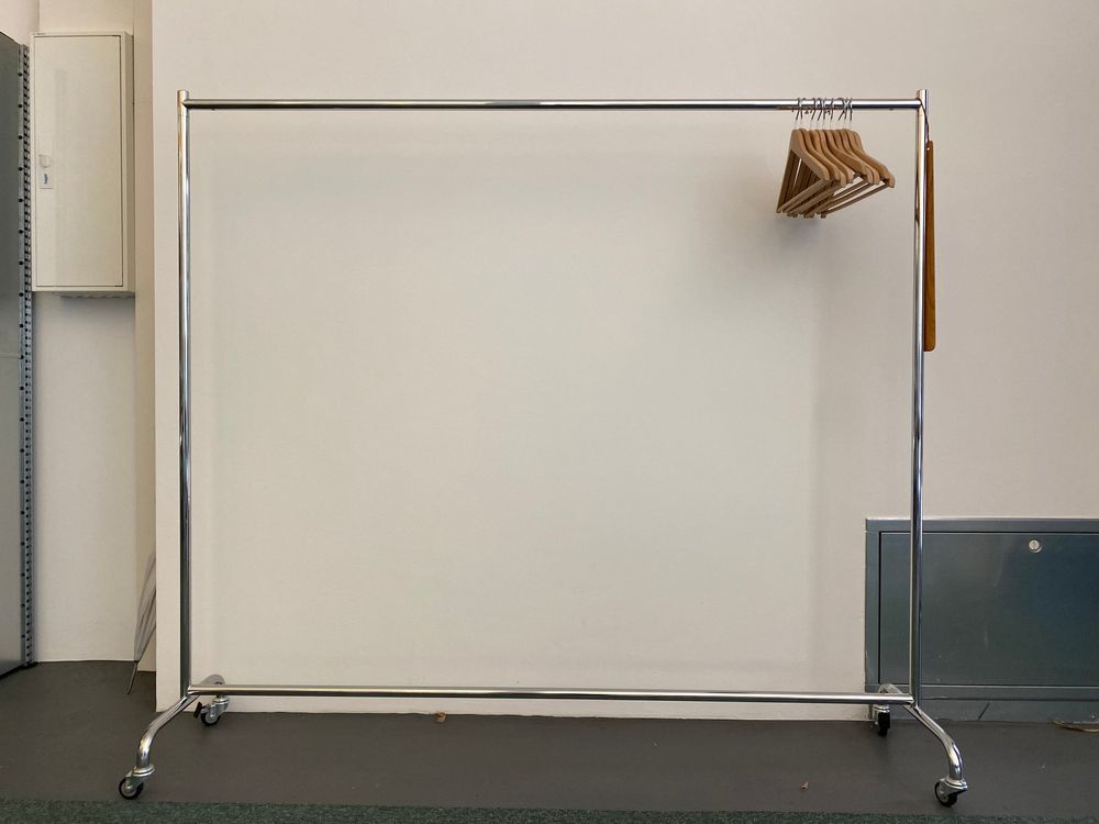 1x Garderobenständer (Ruoff) Chromstahl 180 x 48 x 162 cm (Neu (gemäss ...