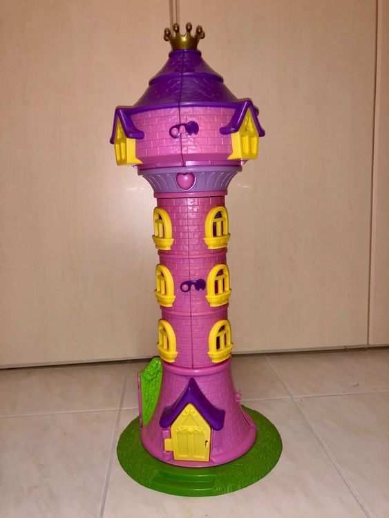 Filly Turm mit Figuren und Möbeln (Gebraucht) in Dübendorf für CHF 1 ...