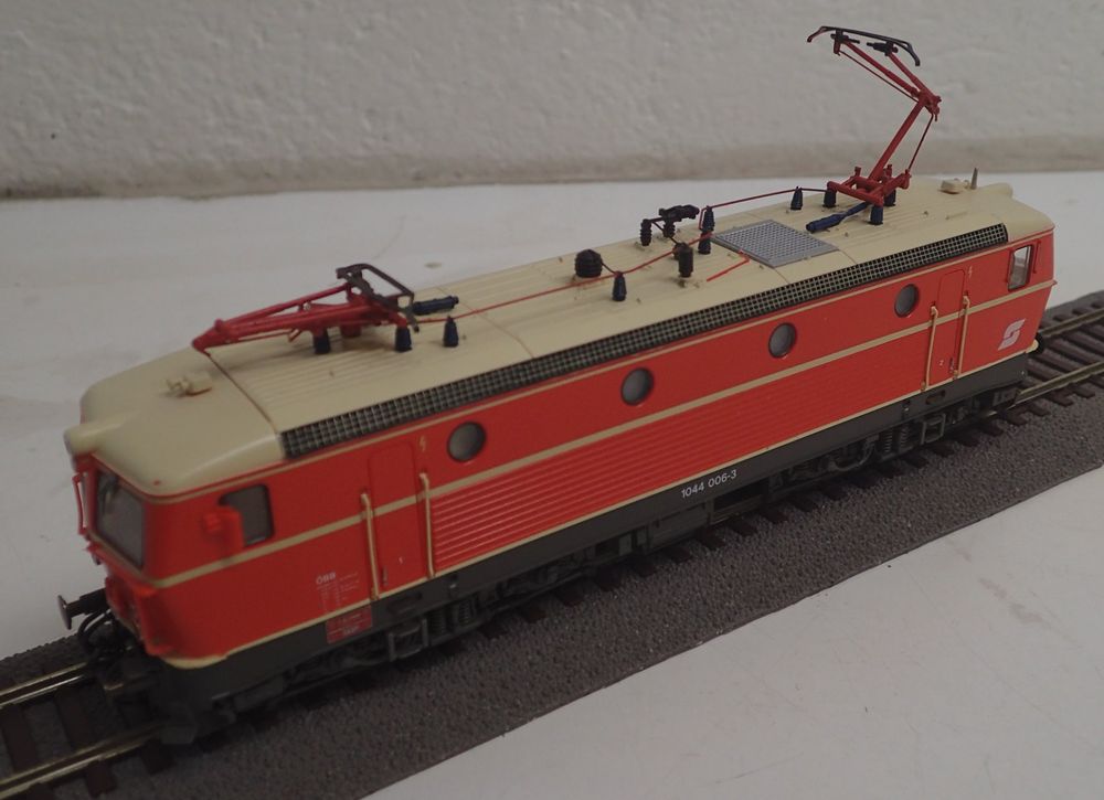 Roco H0 AC : ÖBB orange E-Lok BR 1044 006-3 / Art. 43943 (Neuf (Voir ...