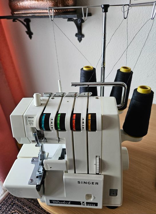 Singer Ultralock 14U234 (Gebraucht) in Basel für CHF 149 – nur Abholung ...