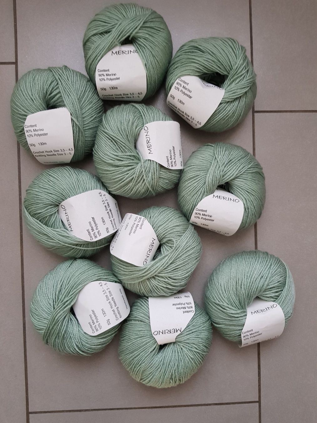 Merino Wolle 90% Merino 10% Polyester 10 Knäuel (Neu und ...