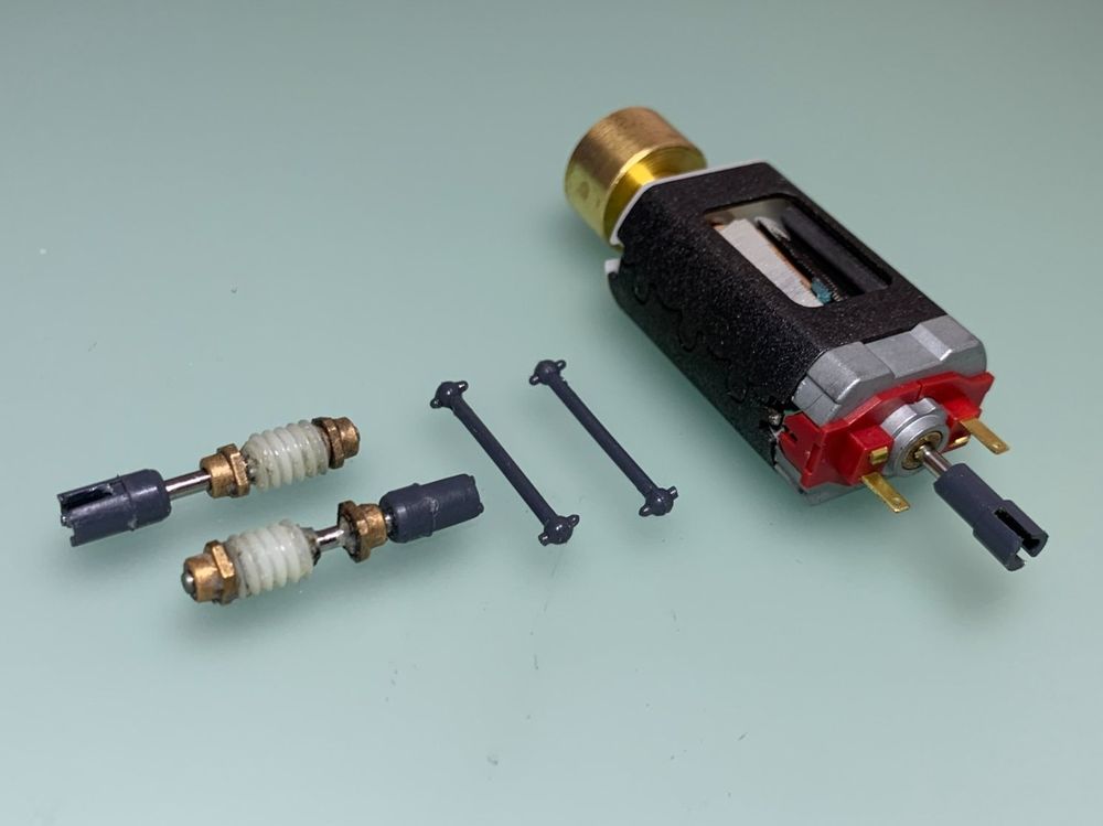 ROCO MOTOR SNCF BB 7300 inkl. Kardanwelle, Zahnräder, .. (Gebraucht) in ...