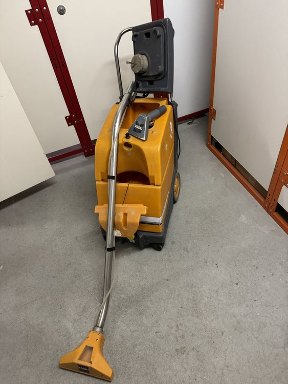 Taski Aquamat 20 - Sprühextraktionsmaschine (Gebraucht) in Würenlingen ...