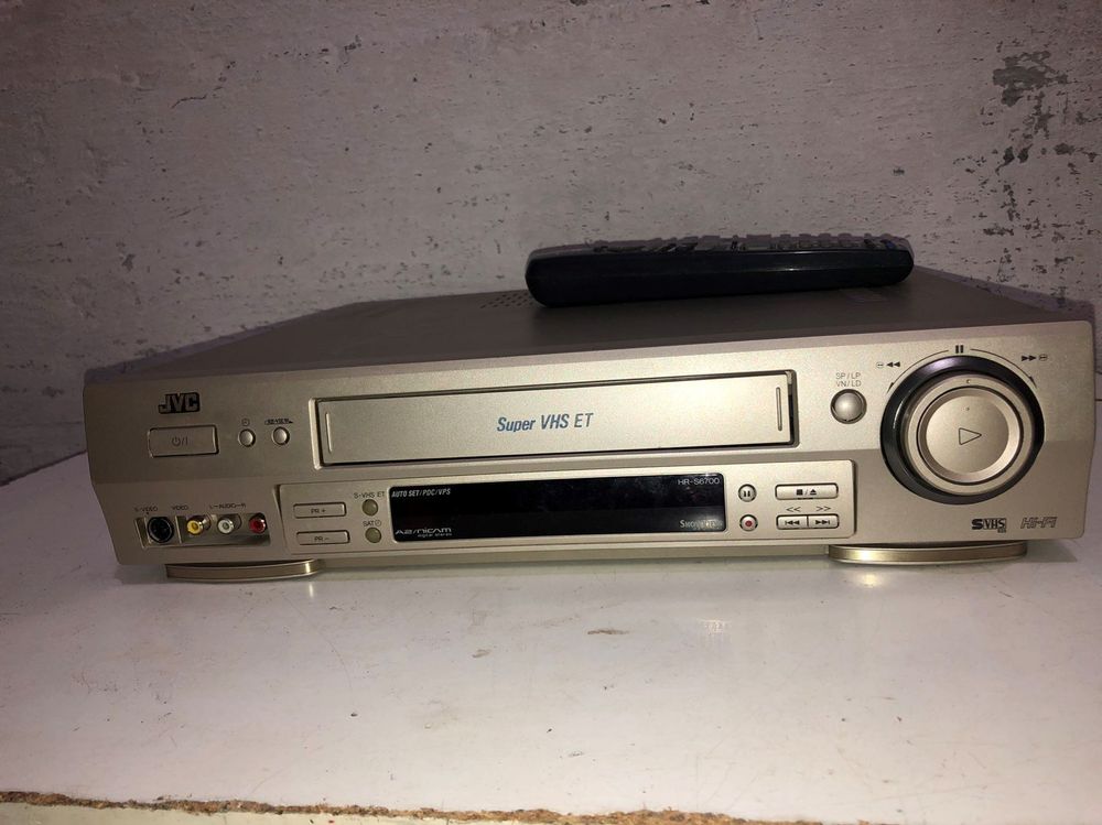 JVC super VHS. (Gebraucht) in Biel-Bienne für CHF 150 – mit Lieferung ...