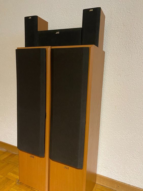 JVC 5.0 (Gebraucht) in Saubraz für CHF 40 – nur Abholung auf Ricardo kaufen