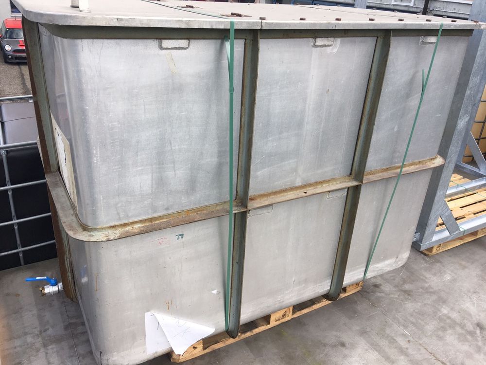 Tank Alu 2000 L mit Stahlgestell | Kaufen auf Ricardo