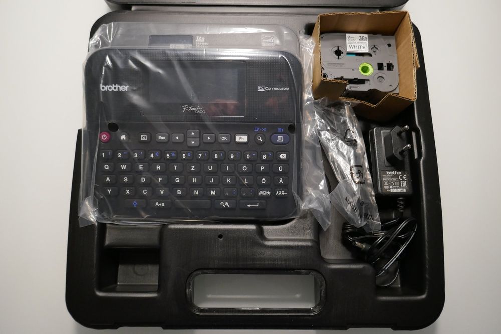 PT-D600VP P-touch Beschriftungsgerät mit 15 Bändern (Gebraucht) in Bern ...