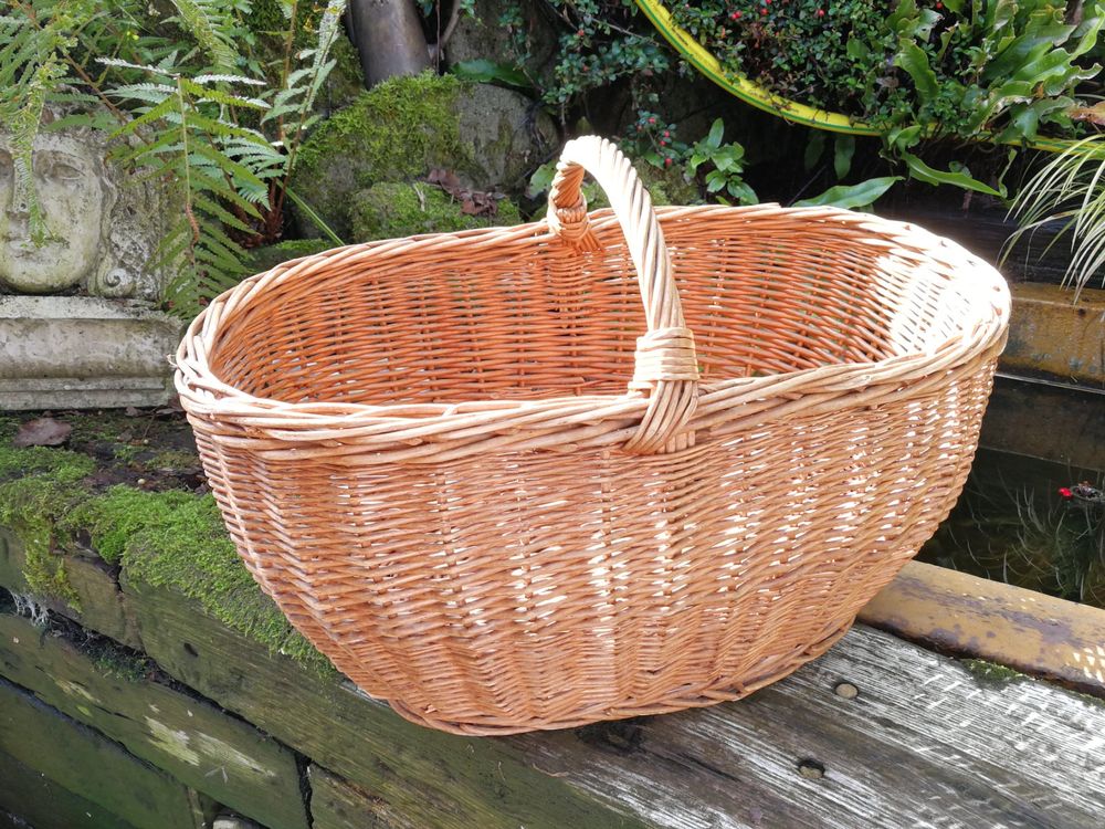 Handgefertigter Weidenkorb mit Griff | Kaufen auf Ricardo