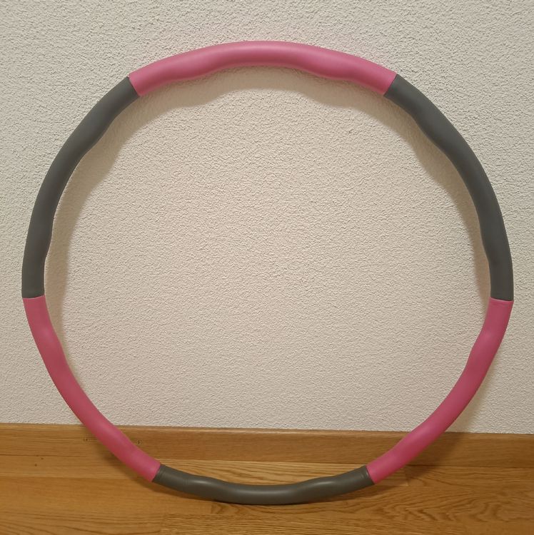 Hula Hoop Durchmesser circa 70 cm (Gebraucht) in Zürich für CHF 2 – nur ...