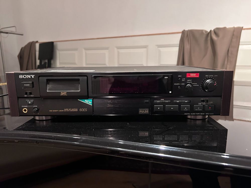 Sony DAT DTC-60ES Dat Recorder in sehr gutem Zustand (Gebraucht) in ...