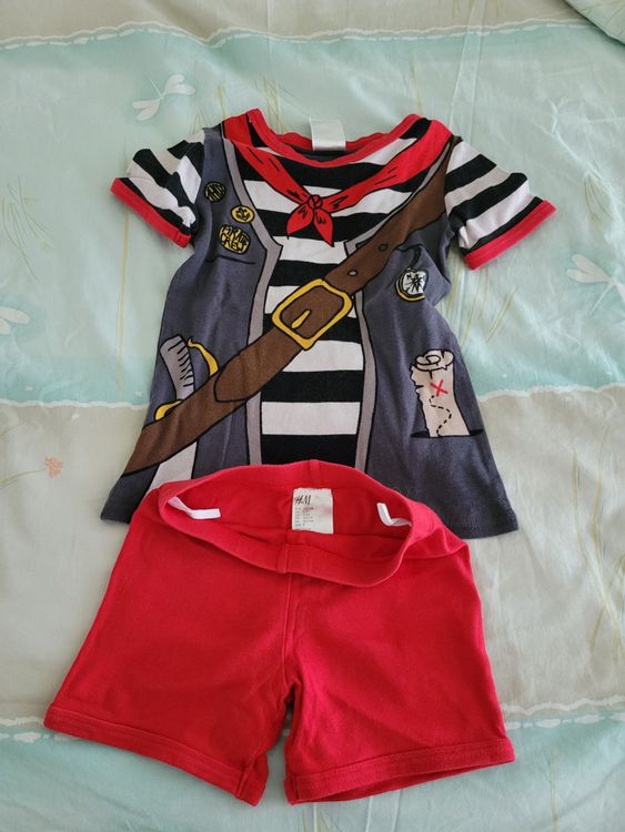 Pyjama - H&M - 122/128 (Gebraucht) in Zürich für CHF 2 – mit Lieferung auf Ricardo kaufen