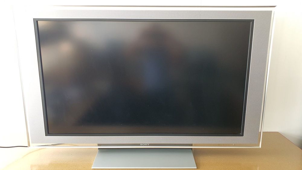 52 Zoll SONY BRAVIA TV Grosser Fernseher (Gebraucht) in für CHF 27 ...