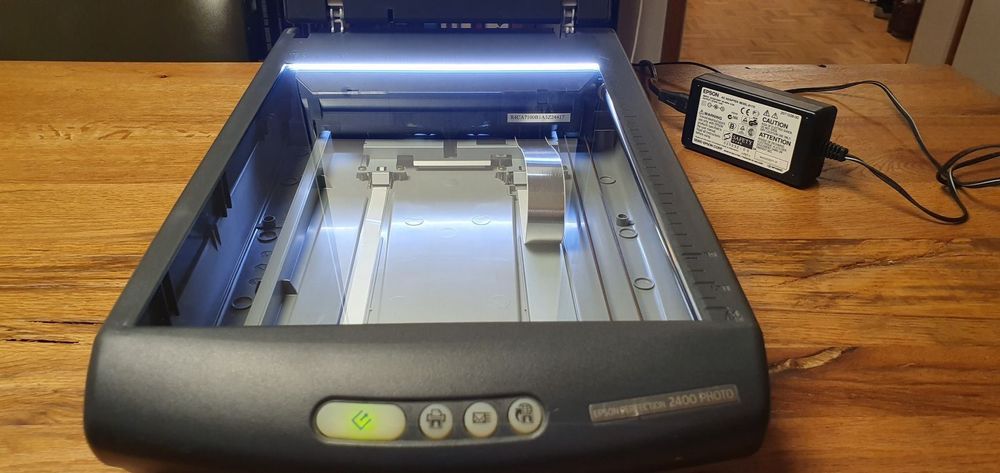 Epson Perfection 2400 Photo (Gebraucht) in Basel für CHF 20 – mit ...