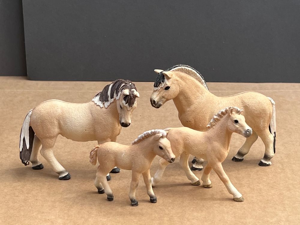 Schleich Fjordpferde Stute Hengst Fjordpferd Ford Pferd (Gebraucht) in Ennetbaden für CHF 42 ...