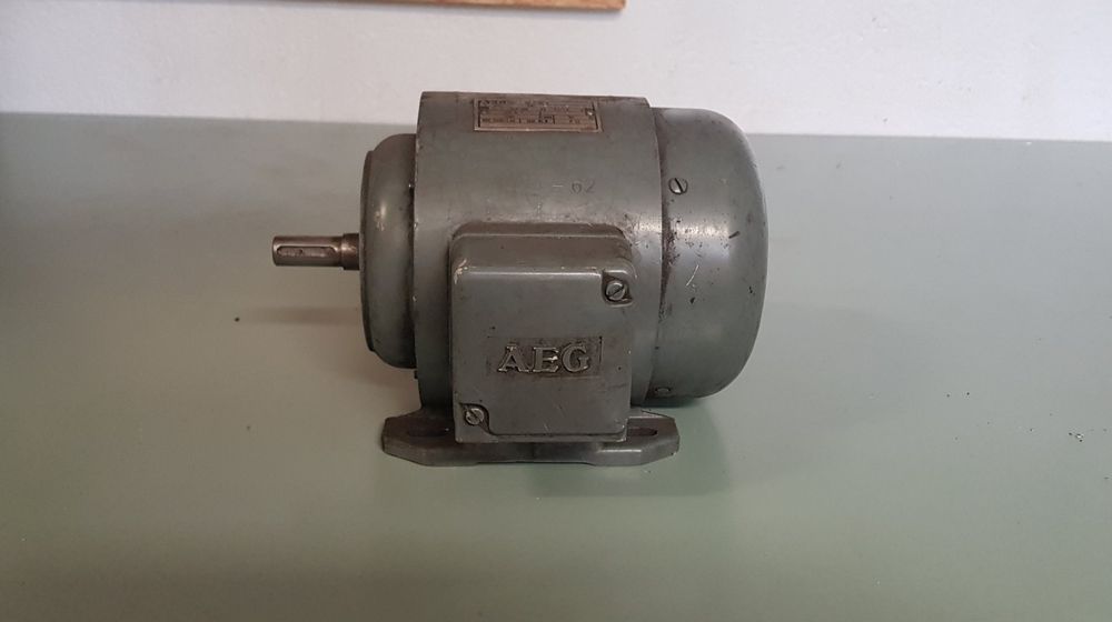 AEG Elektromotor 220V / 380V (Gebraucht) in für CHF 30 – nur Abholung ...