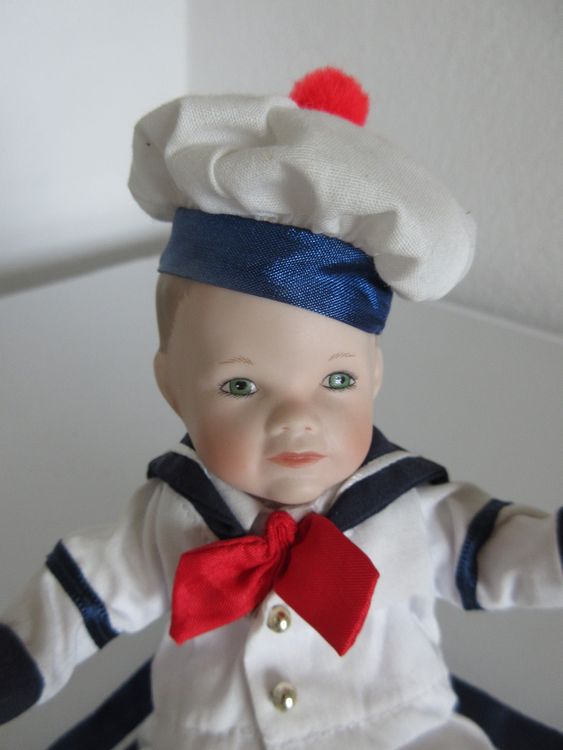 Porzellanpuppe Matthew, Püppli Segler, Yolanda Bello, 12 cm (Gebraucht ...