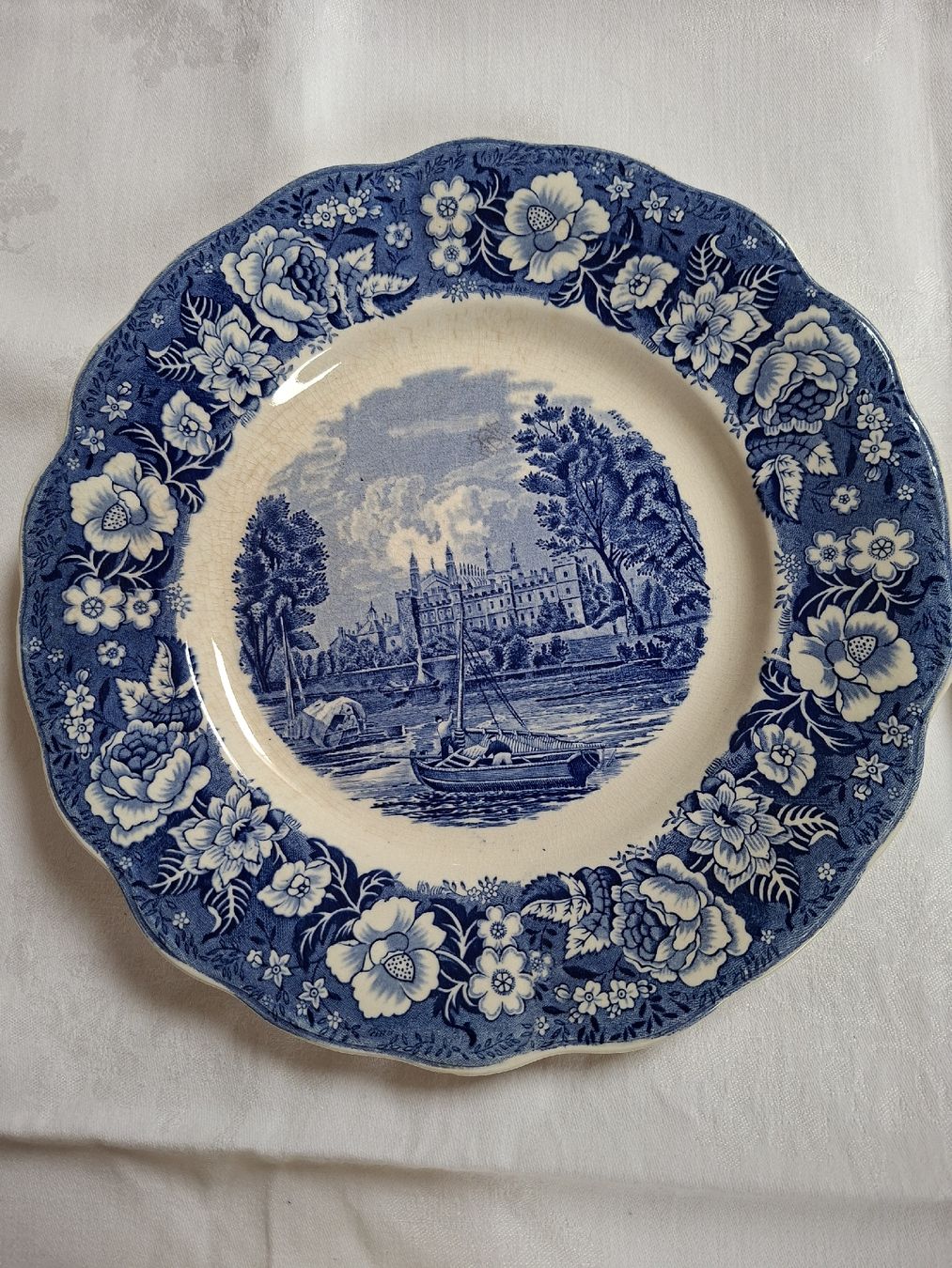 Thames River Scenes Teller, Palissy Pottery England lädiert (Defekt) in ...
