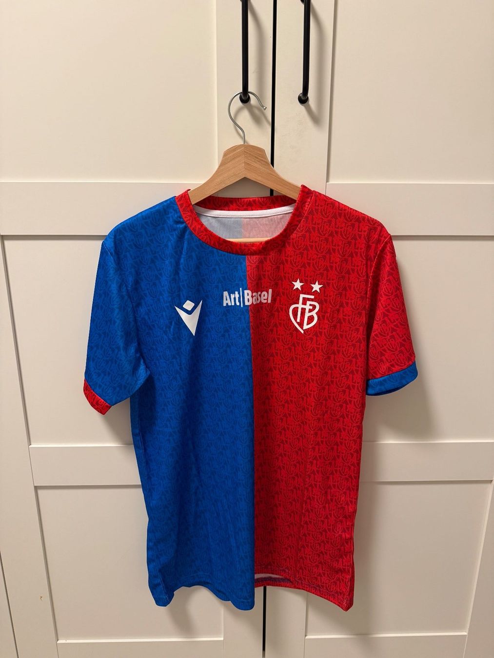 FC Basel Trikot (Gebraucht) in Grenchen für CHF 30 – mit Lieferung auf ...