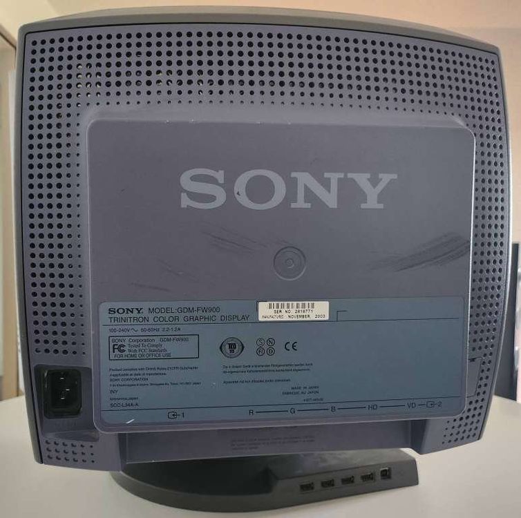CRT Sony GDM-FW900 (Gebraucht) in Bulle für CHF 1000 – nur Abholung auf ...