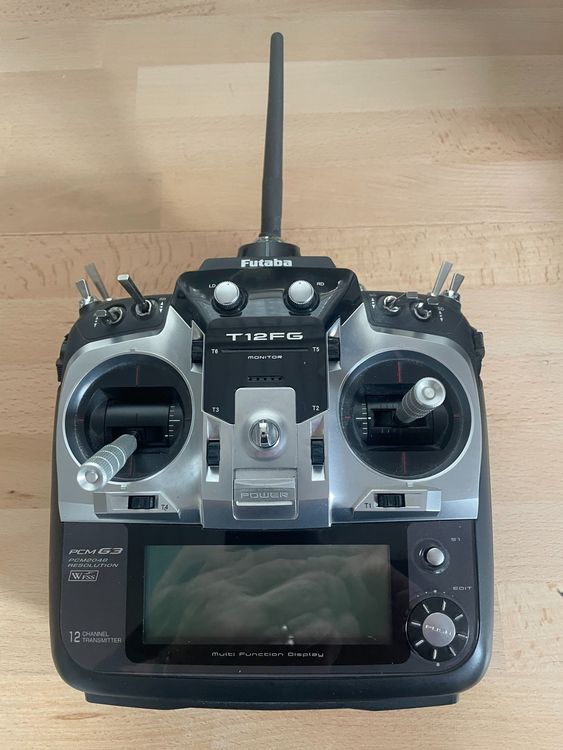 Futaba T12FG mit TM-14 RF. Module | Kaufen auf Ricardo