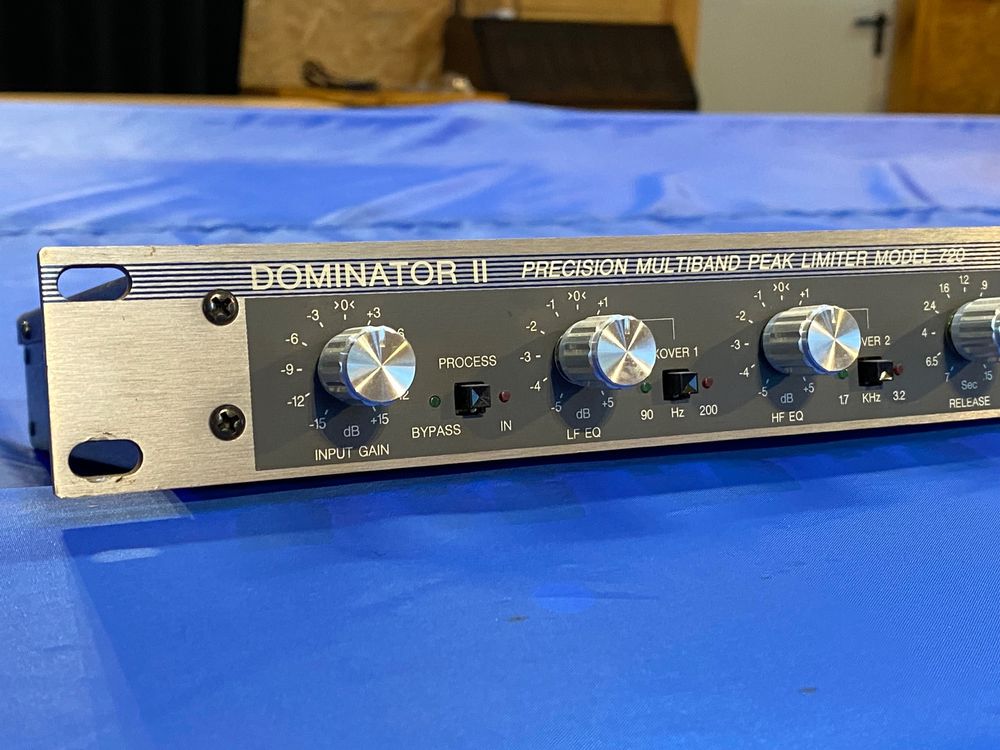 APHEX Dominator II - Peak Limiter 720 - Die Legende (Gebraucht) in ...
