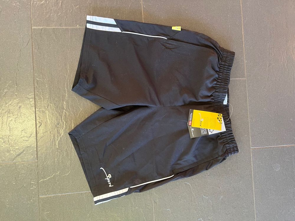 Gpard Sporthose (Neu und originalverpackt) in Uhwiesen für CHF 3 – mit ...