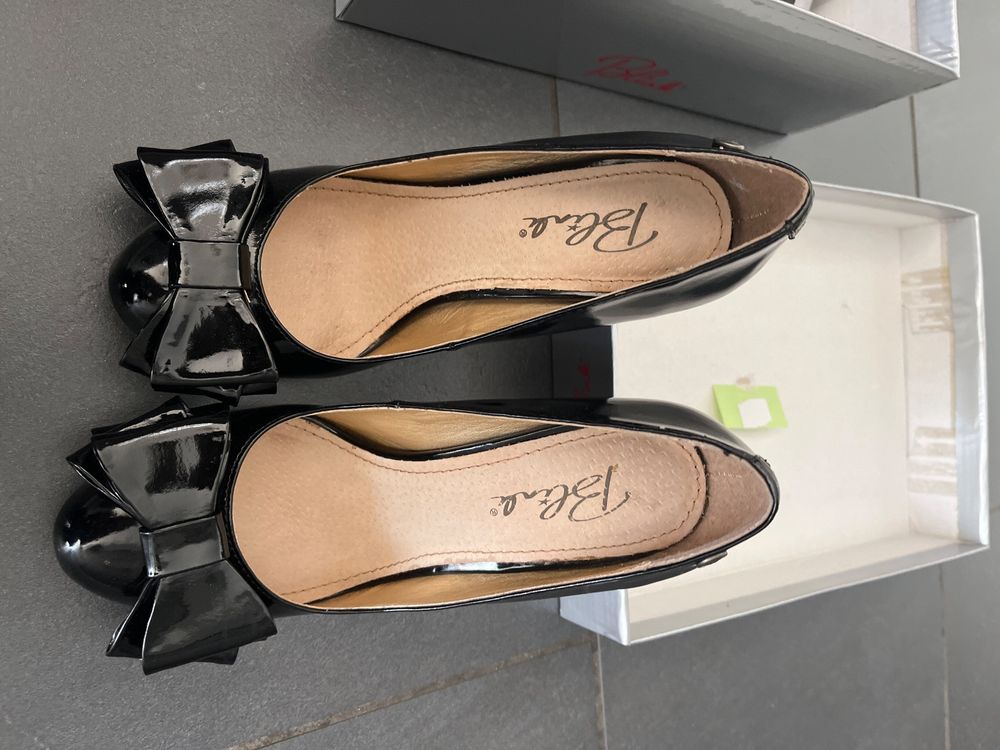 Pumps Lack mit Schleife (Gebraucht) in St. Gallen für CHF 7 – mit ...