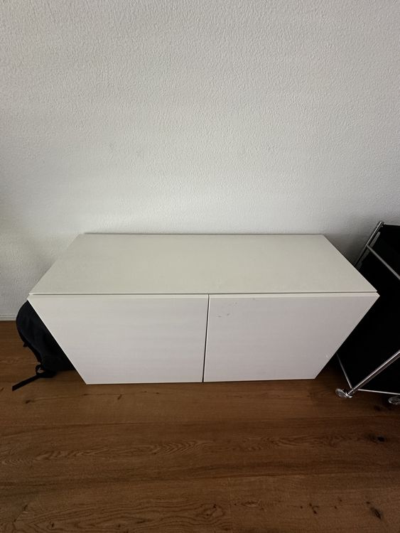 Weisses Sideboard mit 2 Türen (Gebraucht) in Benken SG für CHF 1 – nur Abholung auf Ricardo kaufen