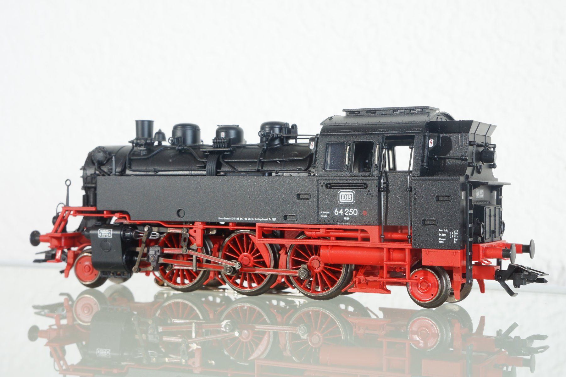 Märklin 39640, DB BR 64 250, mfx, Sound, Sinus-Softdrive (Gebraucht) in ...