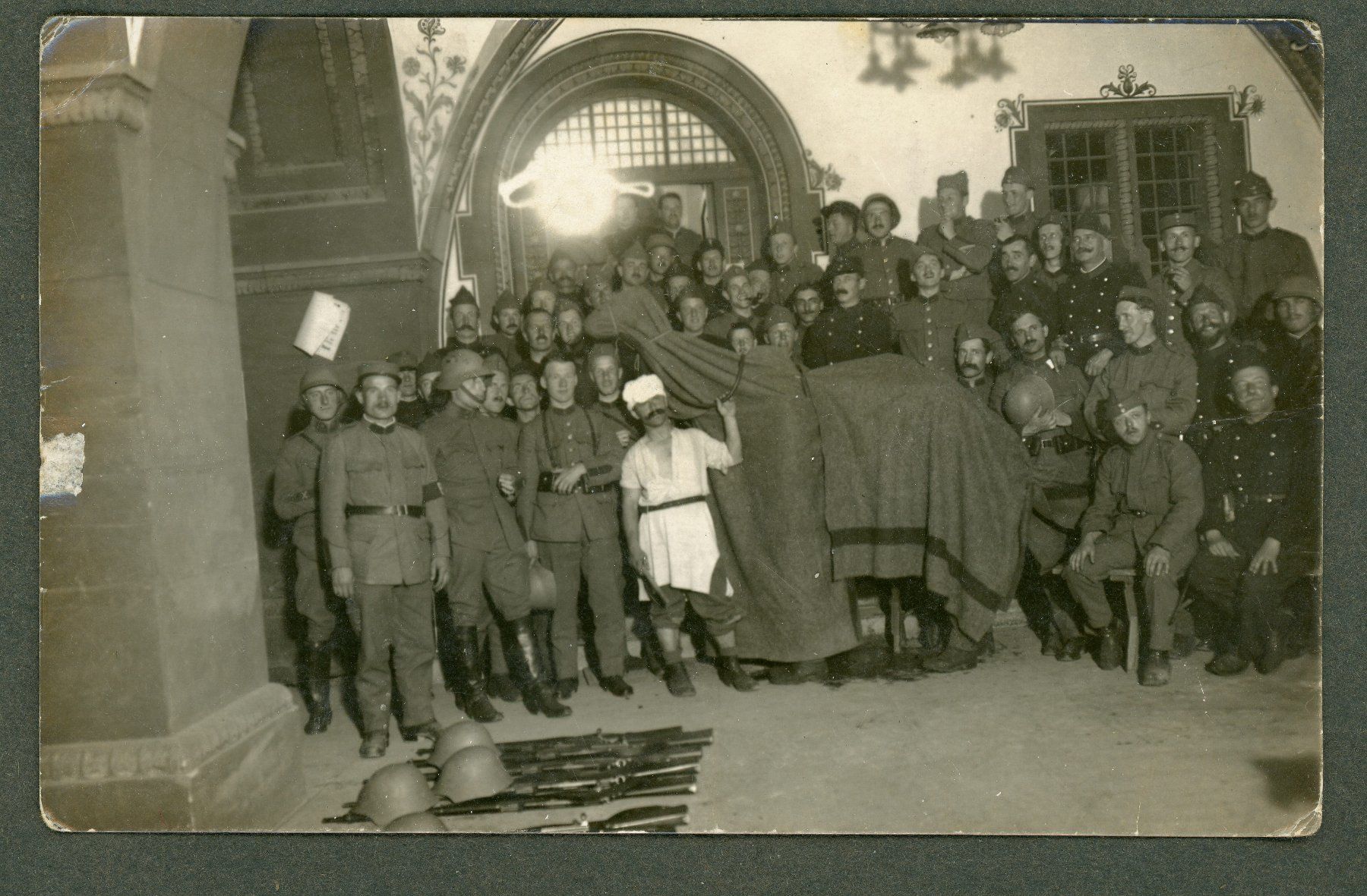 AK sw Schweizer Armee, Theatergruppe der Kavallerie ≈1925 (Gebraucht) in Basel für CHF 2 – mit ...