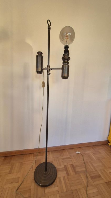Antike Stehlampe (Gebraucht) in Ebnat-Kappel für CHF 10 – nur Abholung auf Ricardo kaufen