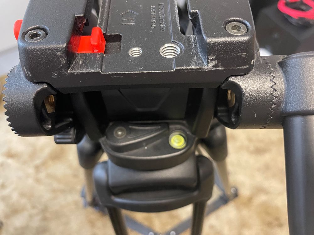 Manfrotto HDV Stativ (Gebraucht) in Richterswil für CHF 345 – nur ...