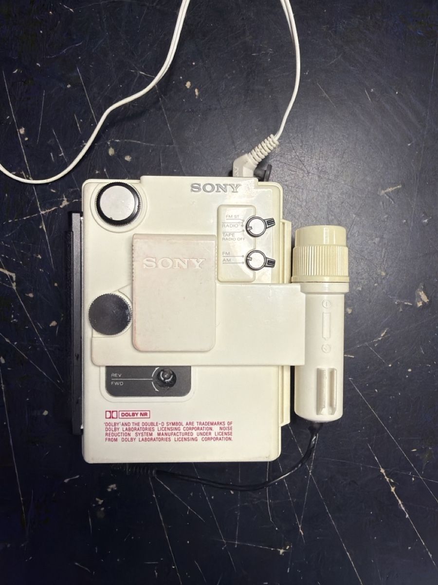 Sony Walkman WM-F107 Solar, Kult, Rarität (Defekt) in Dagmersellen für ...