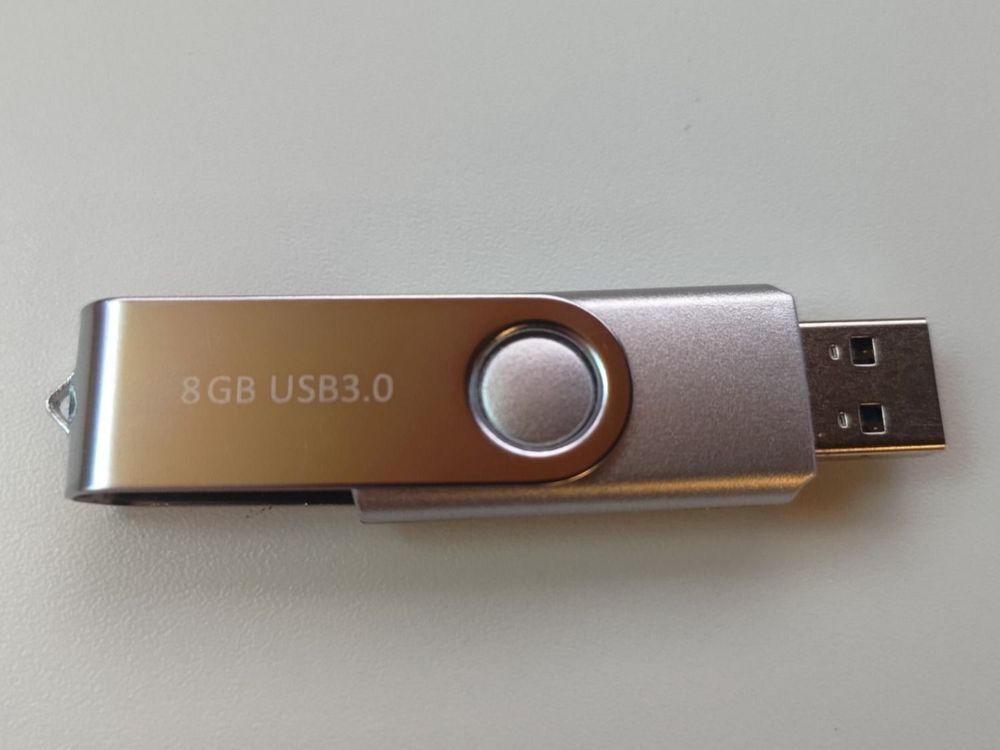 USB-Stick 8GB 3.0 (Gebraucht) in Liestal für CHF 5.9 – mit Lieferung ...
