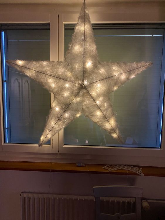 Grosser Beleuchteter Weihnachtsstern