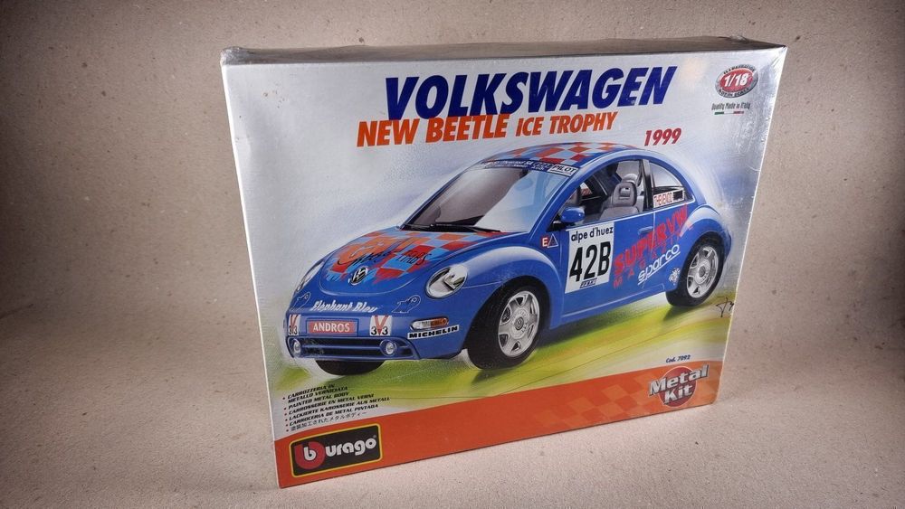 Bburago Metal Kit - New Beetle 1:18 (Neu und originalverpackt) in ...