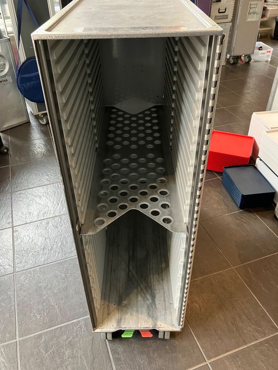 Edelweiss Fullsize Airline Trolley KSSU (Gebraucht) in für CHF 600 ...