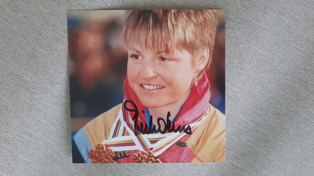 Foto Erika Hess (Gebraucht) in Schmerikon für CHF 6 – mit Lieferung auf Ricardo kaufen