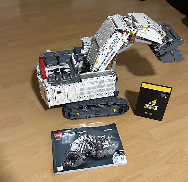 Lego Technic Liebherr Bagger inkl. Light Strips (Gebraucht) in Hausen ...